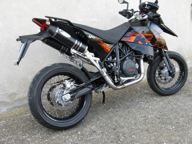 Exhaust systems, exhaust silencers, exhaust pipes